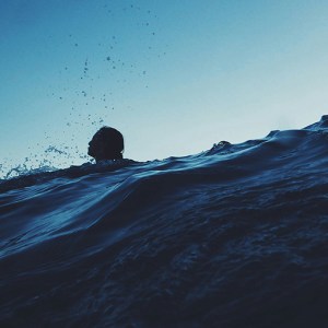 How to swim effectively in choppy water – AquaEdge Swim Academy